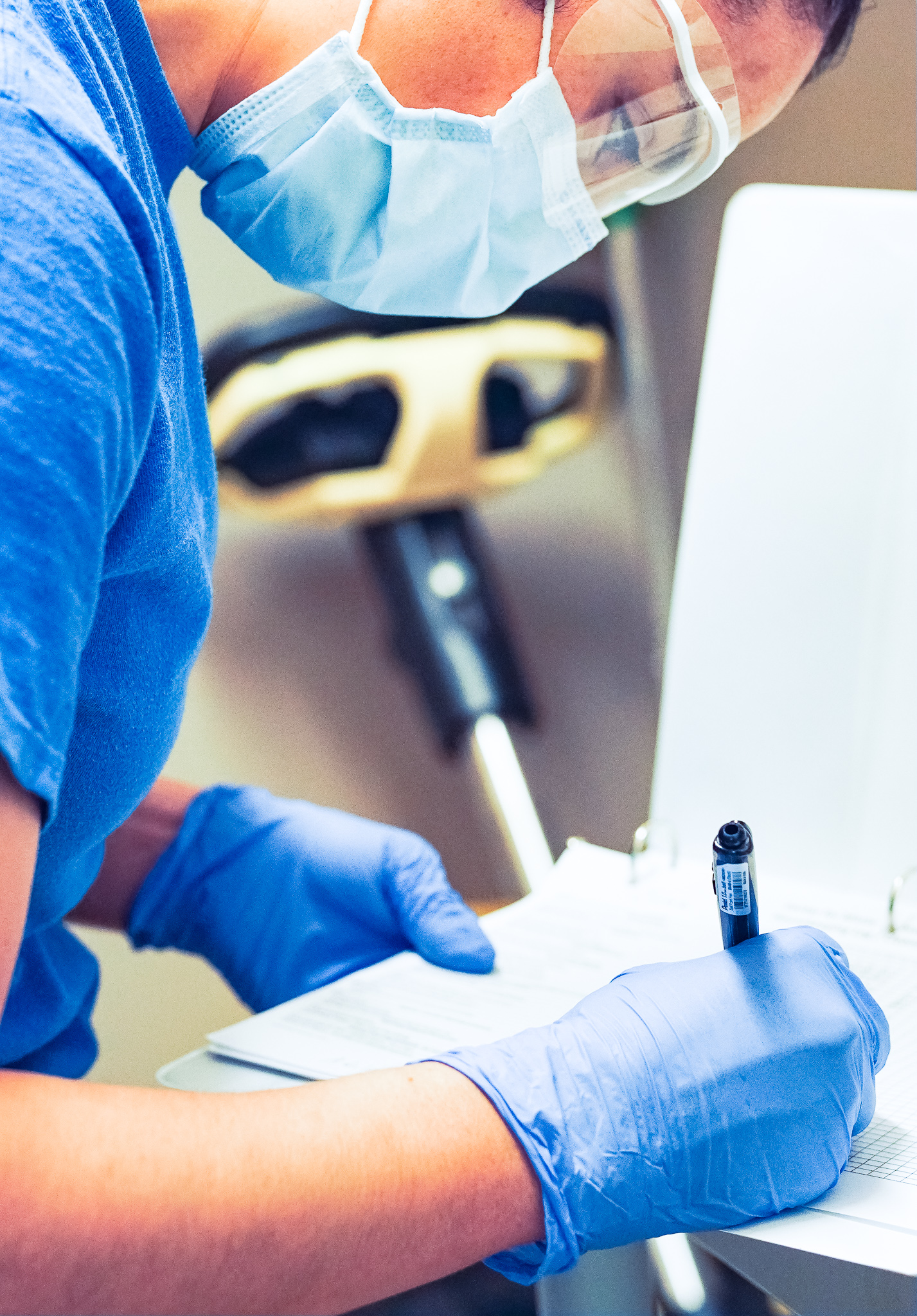 Cleanroom and Lab Space Cleaning Services | Bee Line