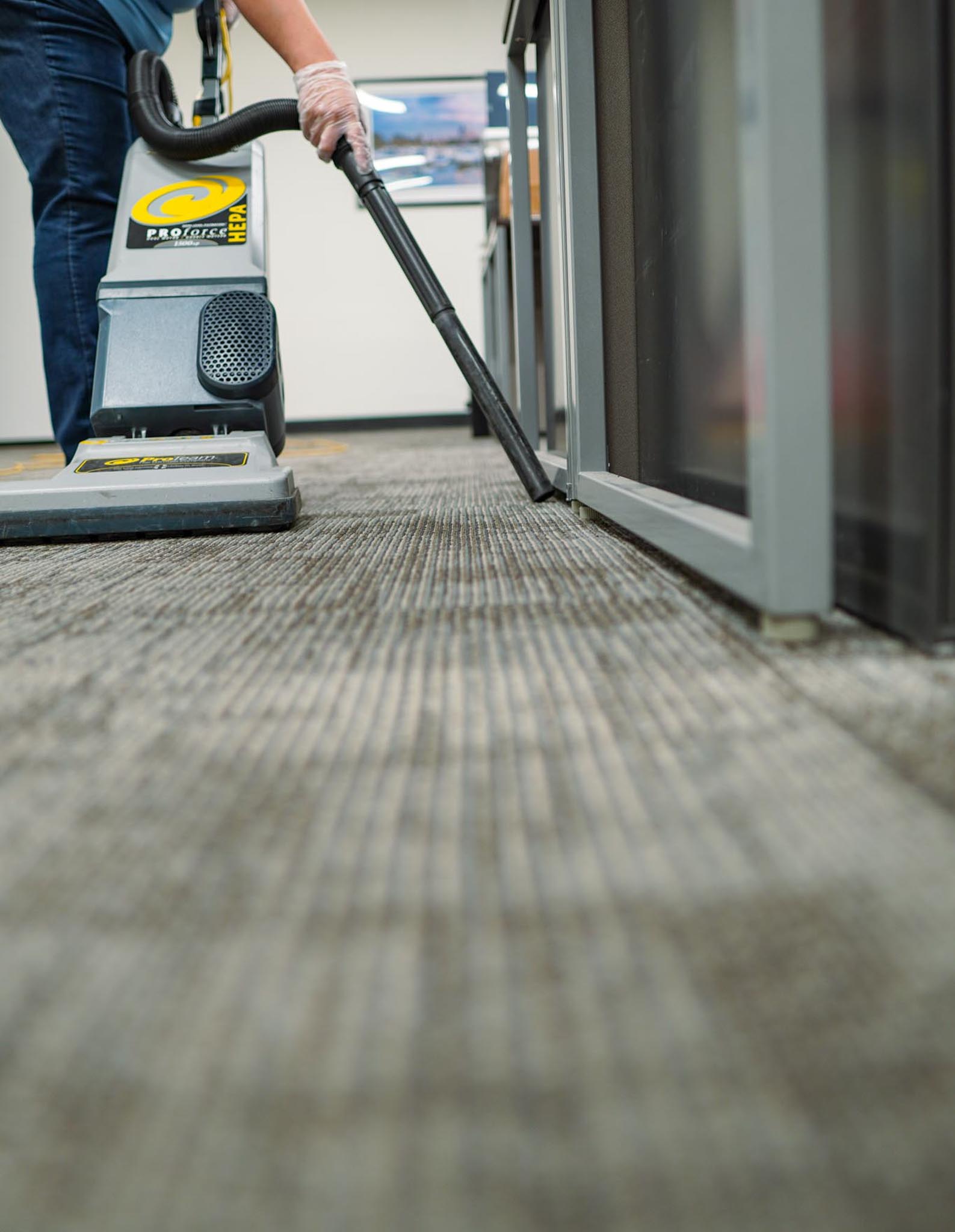 Bank & Financial Institution Cleaning Services | Bee Line